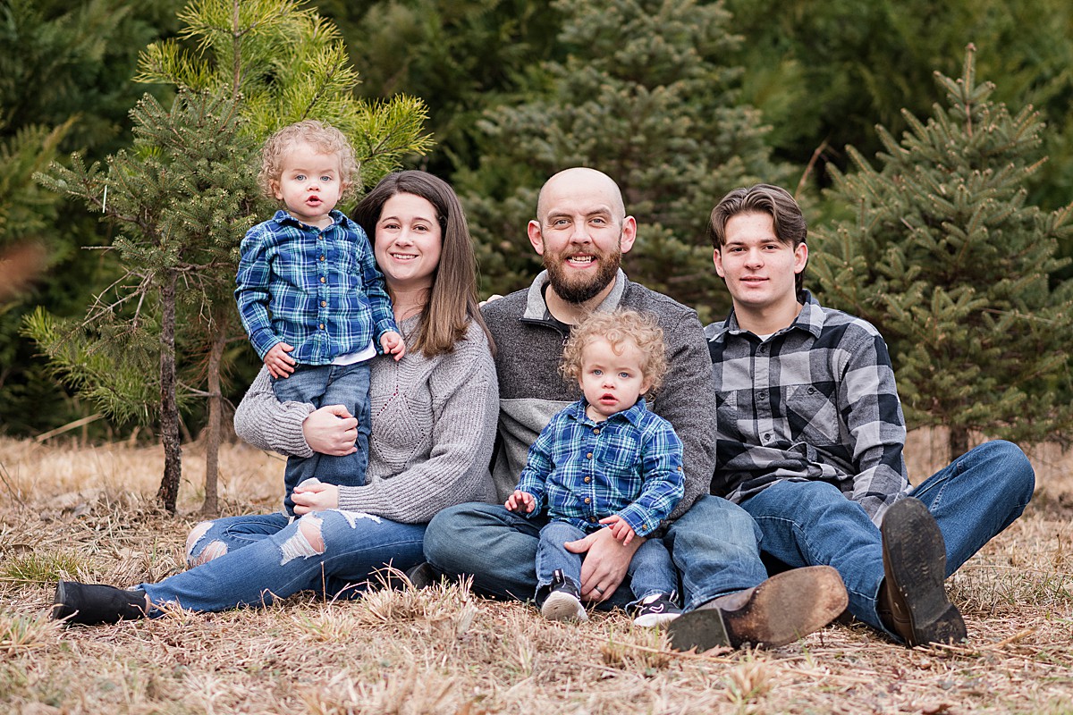 Tree Farm Mini Sessions | Silverbridge & Co.
